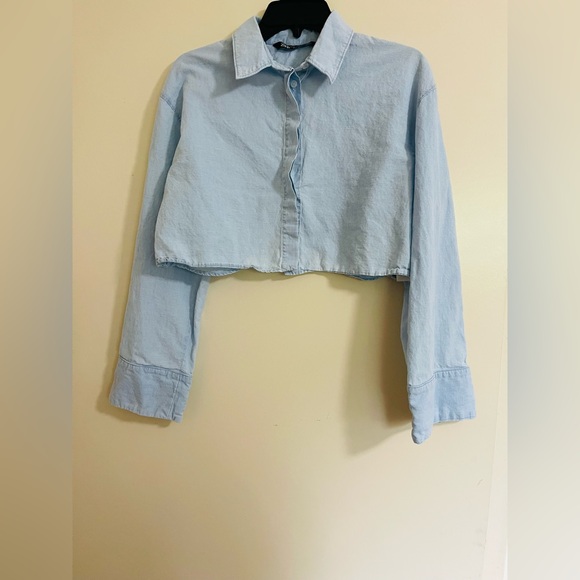 Zara | Tops | Zara Long Sleeve Crop Top Open Back Button Top Blouse Sz ...